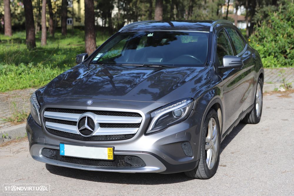Usados Mercedes-Benz GLA 180 - 21 900 EUR, 89 000 km, 2015 - Standvirtual