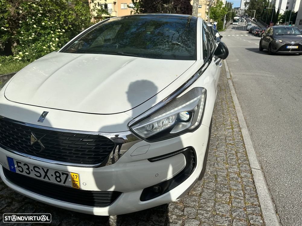 Usados DS DS5 - 18 000 EUR, 130 000 km, 2017 | Standvirtual