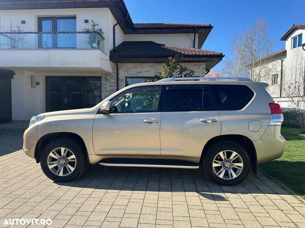 Second hand Toyota Land Cruiser - 29 700 EUR, 177 683 km - Autovit
