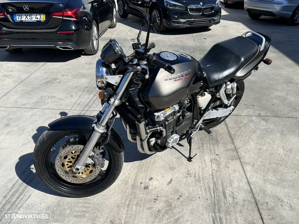 Usados Honda CB - 4 750 EUR, 16 000 km, 1996 - Standvirtual