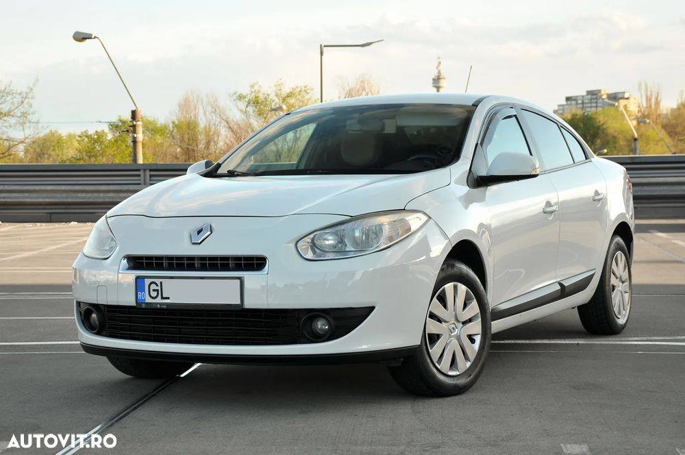 Second hand Renault Fluence - 4 500 EUR, 235 000 km - Autovit