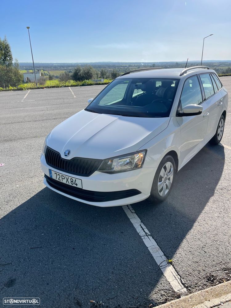 Usados Skoda Fabia Break 2015 - 8 500 EUR, 92 000 km - Standvirtual.com