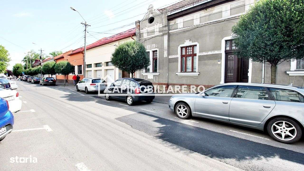3 camere, casa de vanzare - Mures (judet), Centru - 8706061 • www.storia.ro
