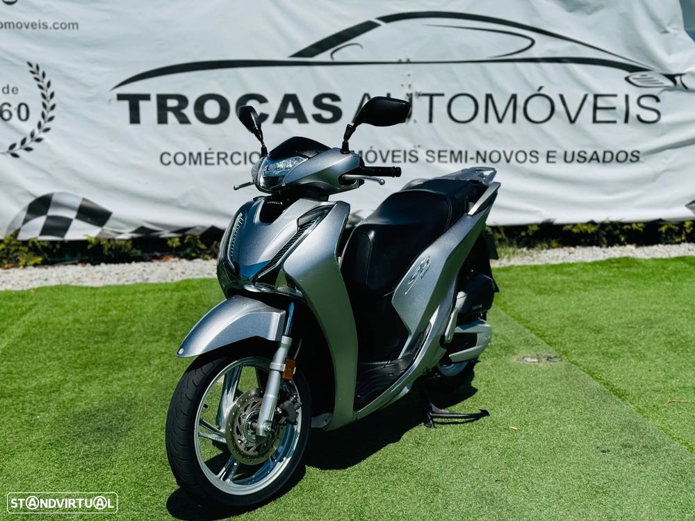 Usados Honda SH - 1 900 EUR, 70 622 km, 2018 - Standvirtual