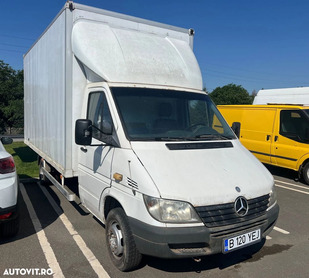 Second hand Mercedes-Benz Sprinter - 5 750 EUR, 256 000 km - Autovit