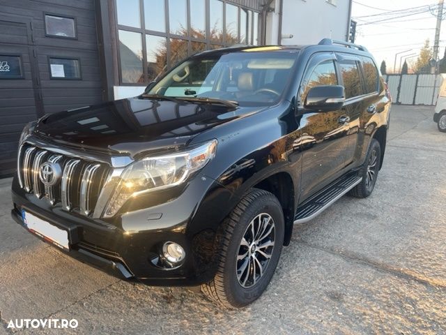 Second hand Toyota Land Cruiser - 39 900 EUR, 93 505 km, 2014 - autovit.ro