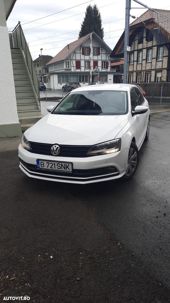 Second hand Volkswagen Jetta - 10 600 EUR, 64 600 km, 2015 - autovit.ro