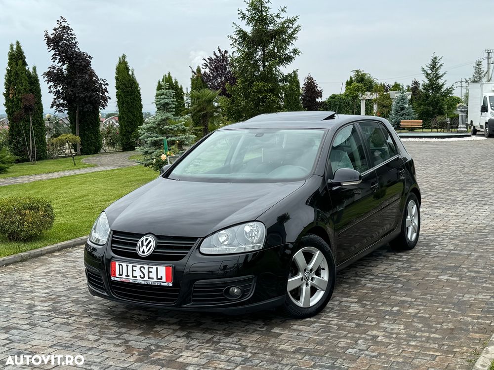 Second hand Volkswagen Golf - 3 950 EUR, 217 000 km - Autovit