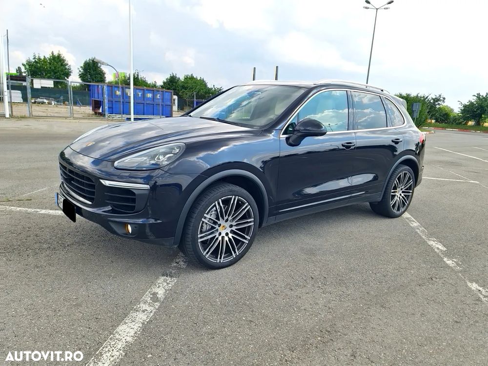 Second hand Porsche Cayenne - 33 700 EUR, 168 000 km, 2016 - autovit.ro