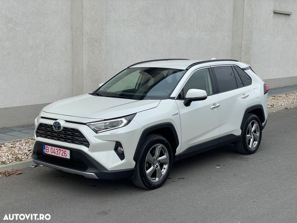 Second hand Toyota RAV4 - 31 500 EUR, 100 000 km - Autovit