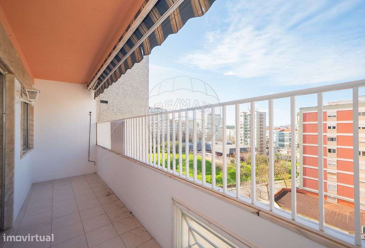 T4, apartamento para arrendar - Largo Samwell Diniz, São Domingos de ...