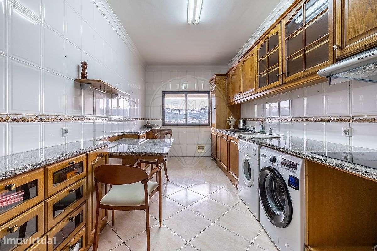 T4, apartamento para comprar - Rua Gonçalo Mendes da Maia, União de ...