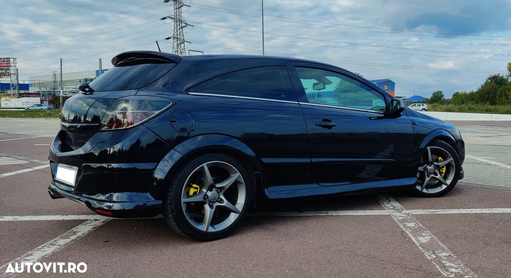 Second hand Opel Astra - 4 250 EUR, 274 050 km - Autovit