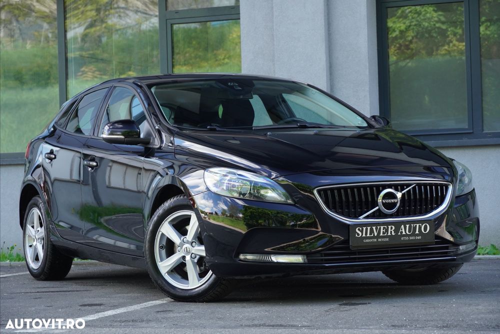 Second hand Volvo V40 - 8 750 EUR, 189 500 km - Autovit