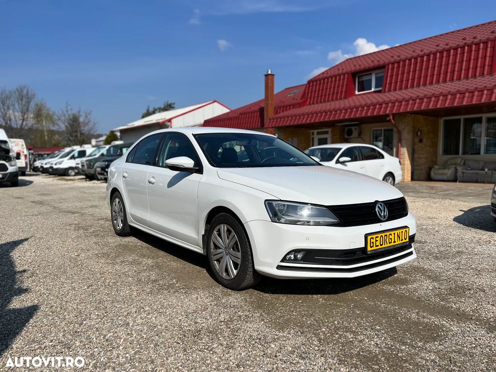 Second hand Volkswagen Jetta - 9 500 EUR, 256 000 km, 2016 - autovit.ro
