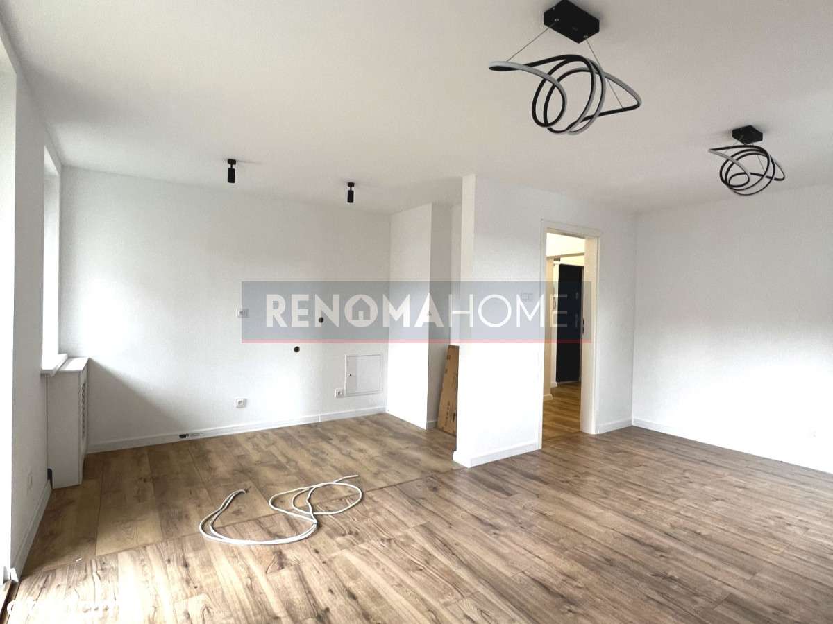 3 pokoje, mieszkanie na sprzedaż - Wałbrzych, Biały Kamień - 67601313 ...