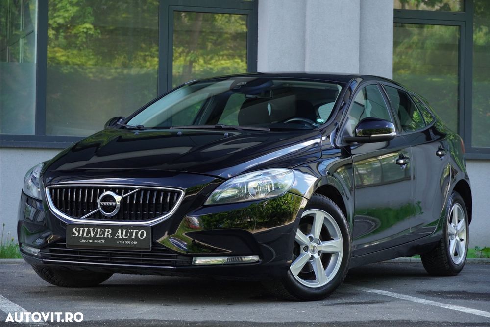 Second hand Volvo V40 - 8 750 EUR, 189 500 km - Autovit