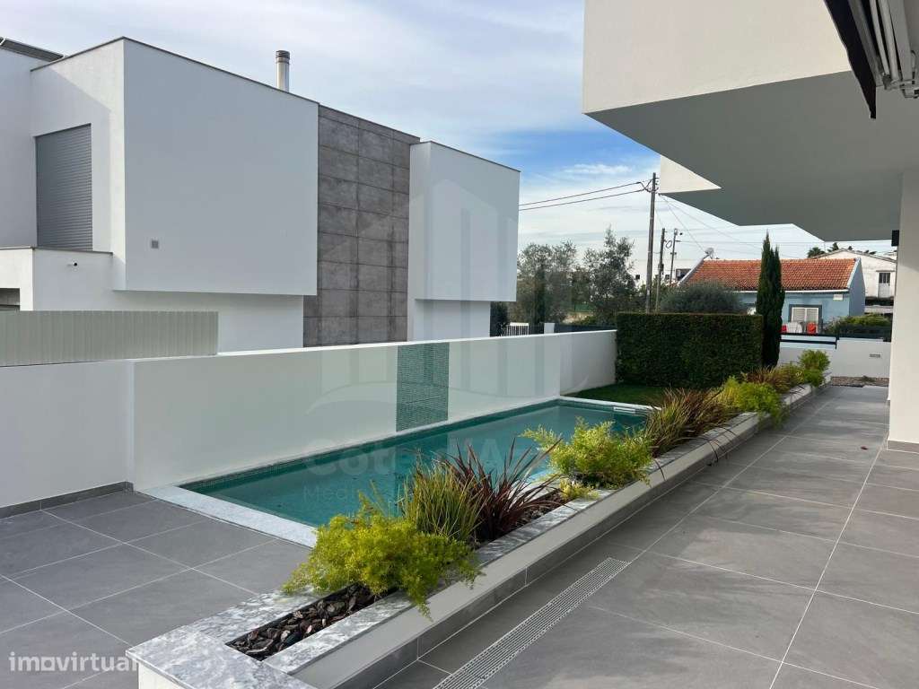 T3, moradia para comprar - Charneca de Caparica e Sobreda, Almada ...