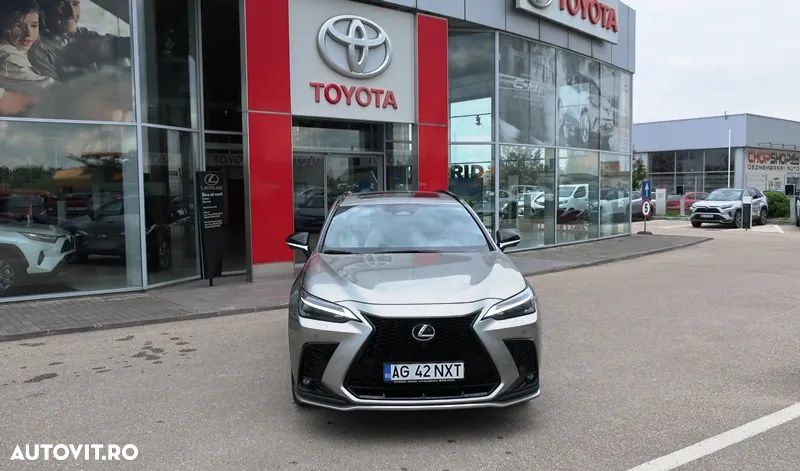 Second hand Lexus Seria NX - 78 900 EUR, 9 900 km, 2022 - autovit.ro