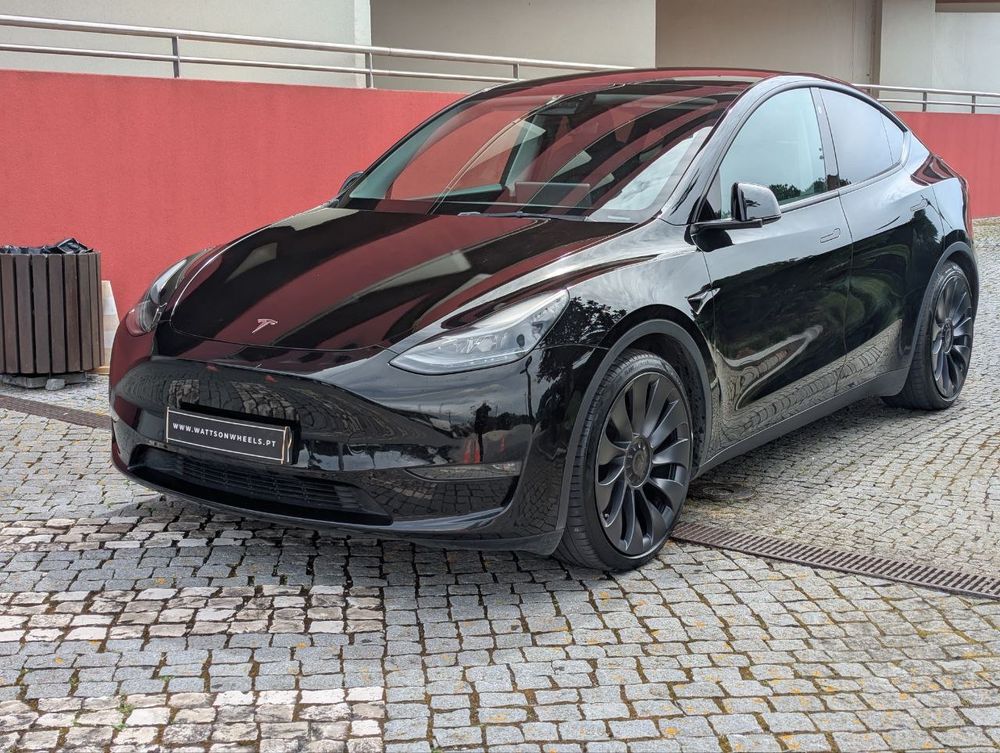 Tesla Model Y - Carros - Standvirtual.com