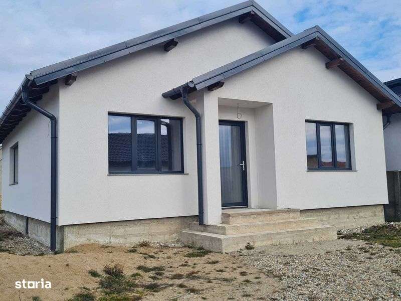 4 camere, casa de vanzare - Bihor (judet), Oradea - 8795748 • www.storia.ro