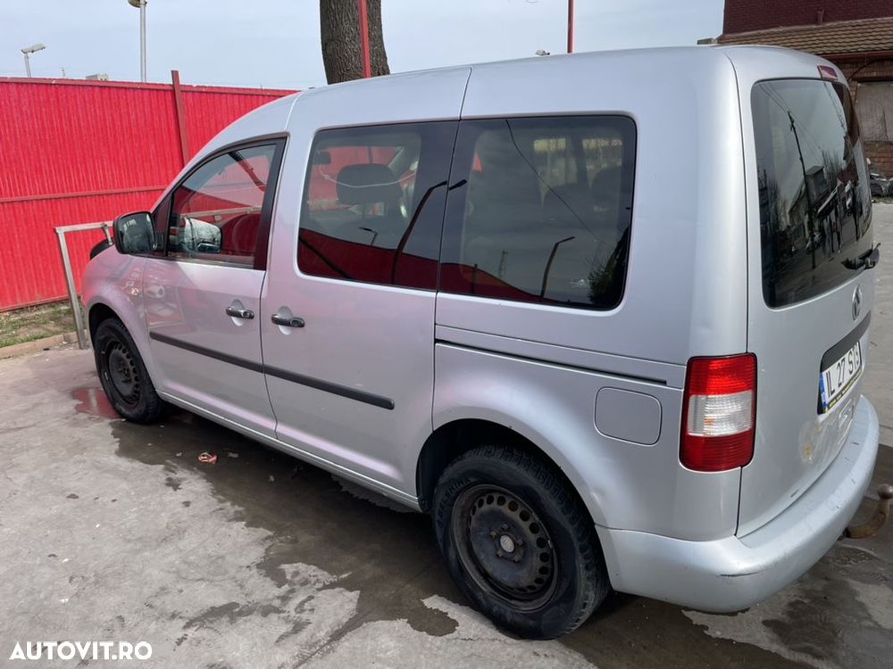 Second hand Volkswagen Caddy - 4 400 EUR, 249 999 km - Autovit