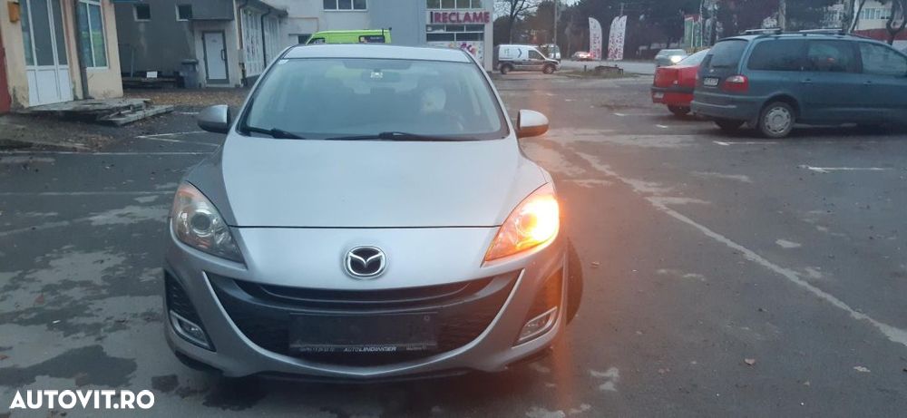 Second hand Mazda 3 - 4 250 EUR, 153 000 km, 2010 - autovit.ro