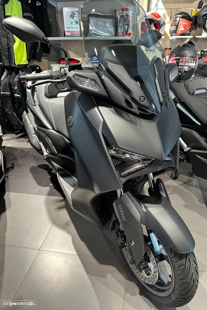 Novos Yamaha X-Max - 5 425 EUR, 1 km, 2024 - Standvirtual