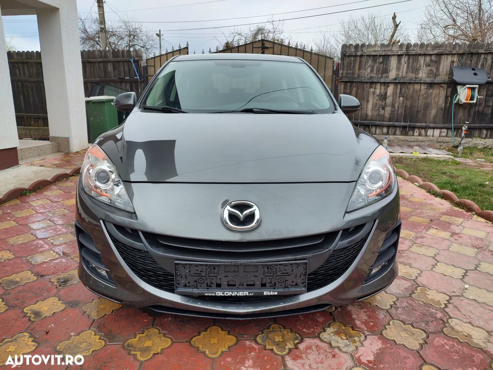 Second hand Mazda 3 - 4 890 EUR, 229 000 km - Autovit