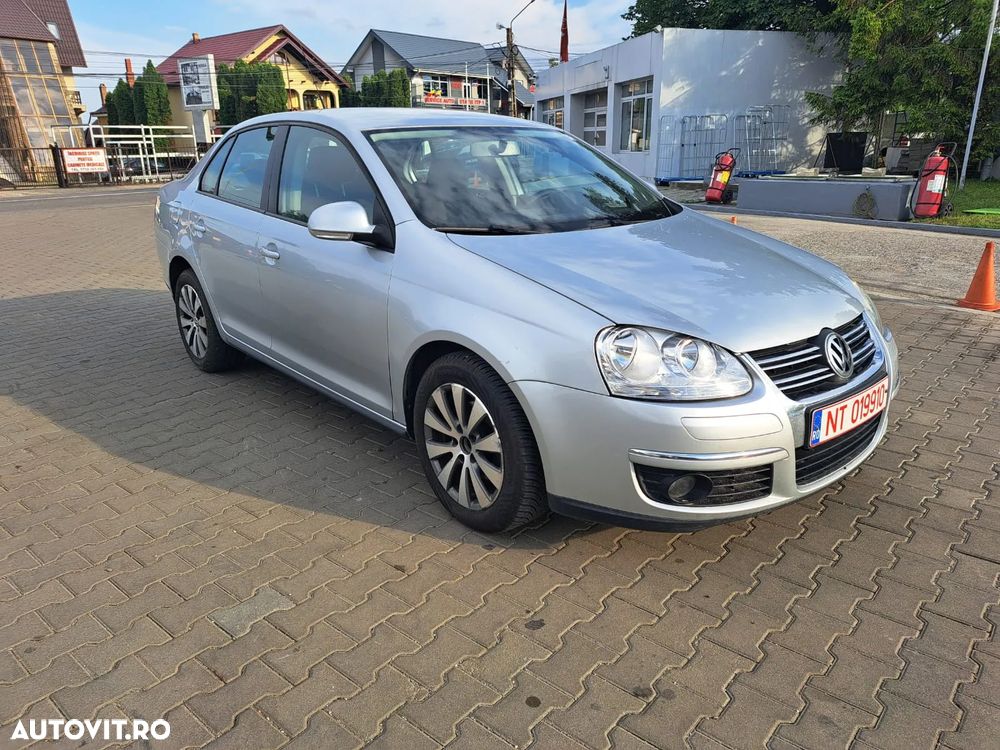 Second hand Volkswagen Jetta - 3 990 EUR, 258 000 km, 2009 - autovit.ro