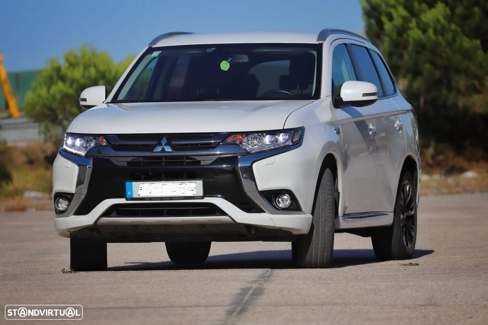 Usados Mitsubishi Outlander - 22 750 EUR, 99 250 km, 2017 | Standvirtual