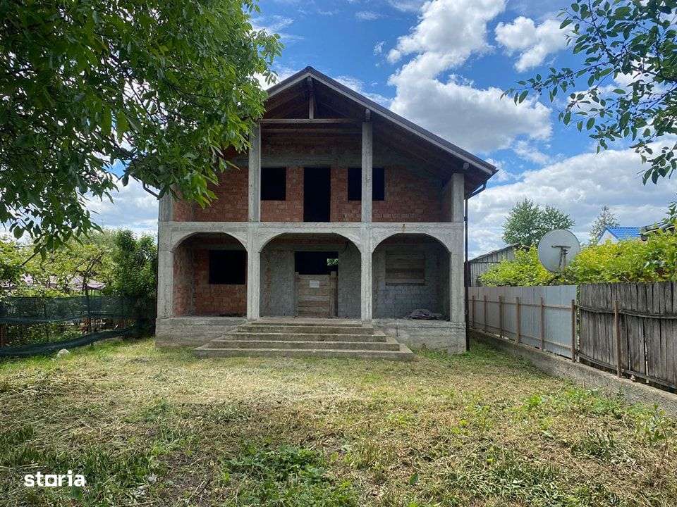 2 camere, casa de vanzare - Neamt (judet), Roman - 8658841 • www.storia.ro