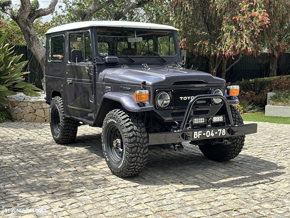 Usados Toyota BJ 40 - 75 000 EUR, 181 000 km, 1982 - Standvirtual