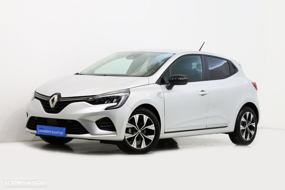 Usados Renault Clio - 21 450 EUR, 10 836 km, 2023 - Standvirtual