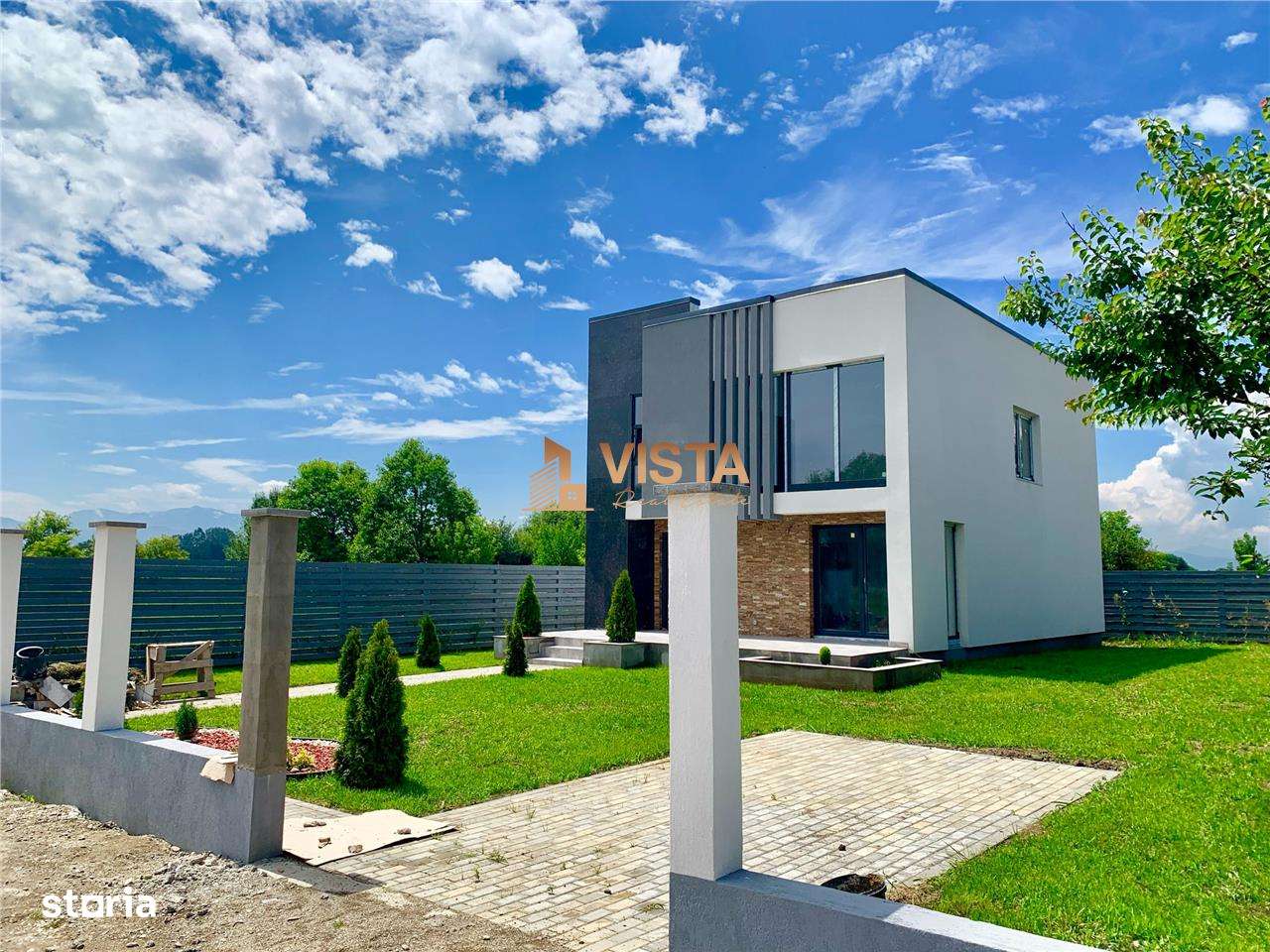4 camere, casa de vanzare - Brasov (judet), Stupini - 9415444 • www ...