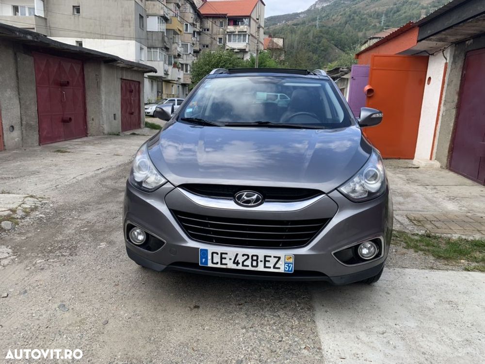 Second hand Hyundai ix35 - 6 950 EUR, 296 000 km - Autovit