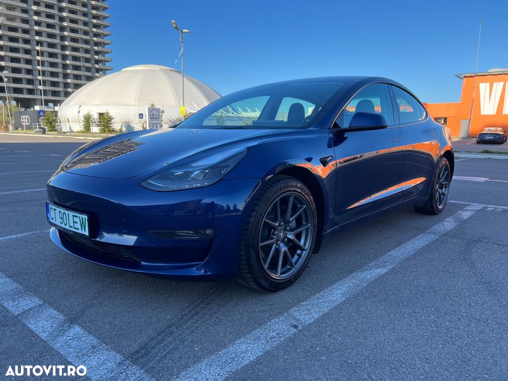 Second hand Tesla Model 3 - 34 900 EUR, 26 243 km - Autovit