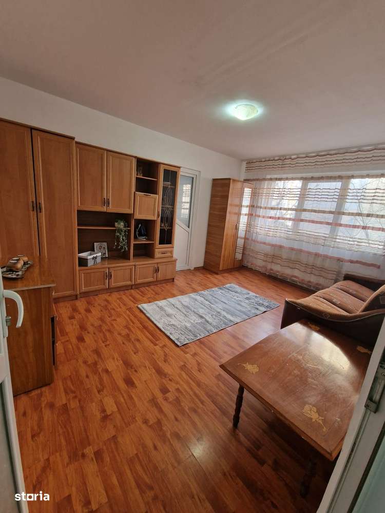 2 camere, apartament de inchiriat - Dambovita (judet), Strada Fernic ...