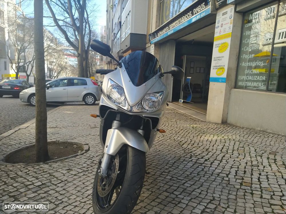 Usados Honda CBR - 3 750 EUR, 40 879 km, 2002 - Standvirtual