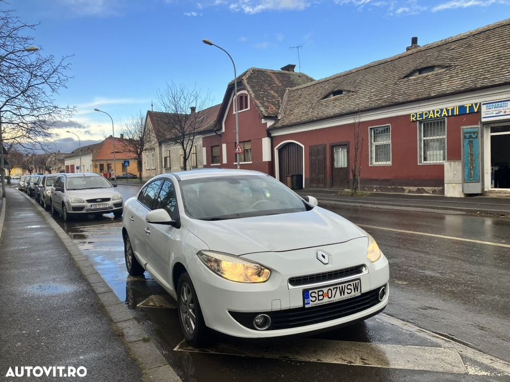 Second hand Renault Fluence - 6 200 EUR, 92 500 km - Autovit