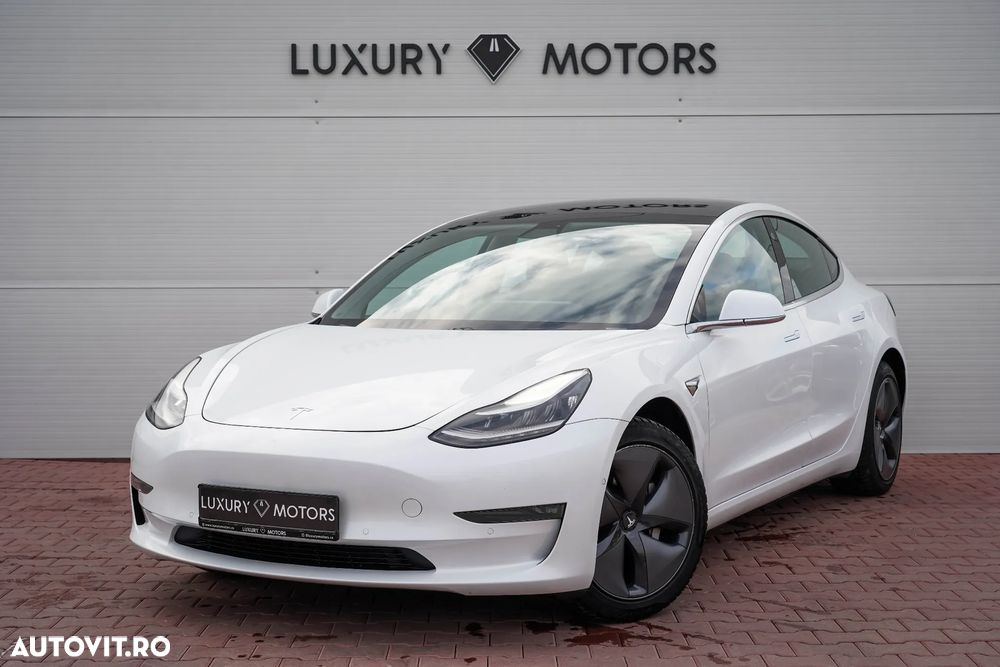Second hand Tesla Model 3 - 24 990 EUR, 180 000 km - Autovit
