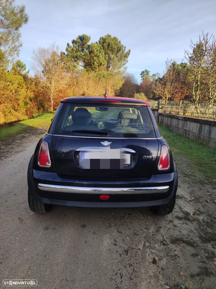 Usados MINI One - 7 500 EUR, 200 000 km, 2006 - Standvirtual