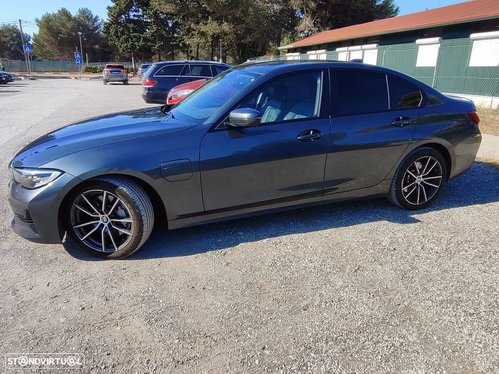 Usados BMW 330 - 29 500 EUR, 87 750 km, 2020 - Standvirtual