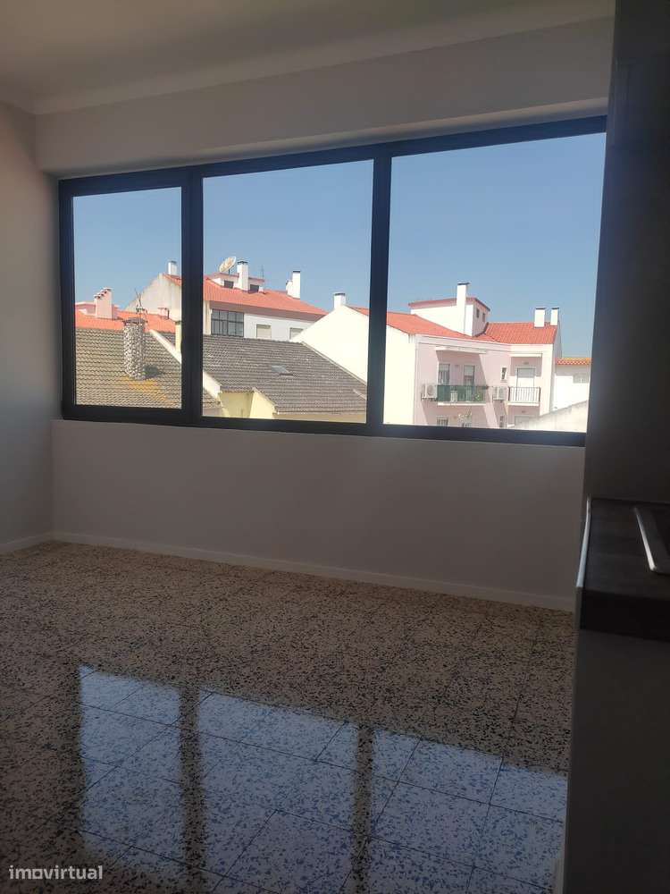 T2, apartamento para arrendar - Rua dos Cravos Vermelhos, Pinhal Novo ...