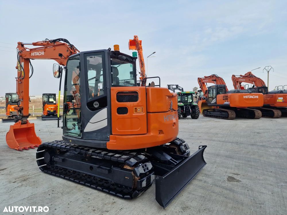 Second hand Hitachi ZX85, 8,6t, cupla rapida, lant paduri noi-61900 EUR ...