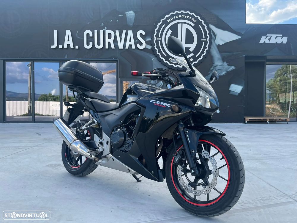 Usados Honda CBR - 2 999 EUR, 25 601 km, 2013 - Standvirtual