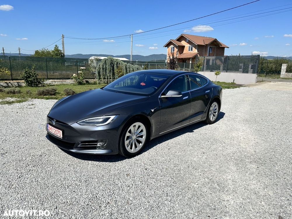 Second hand Tesla Model S - 34 500 EUR, 94 000 km, 2017 - autovit.ro