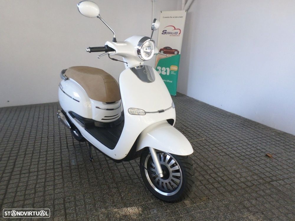 Usados Znen ZN125T - 1 750 EUR, 16 000 km, 2021 - Standvirtual