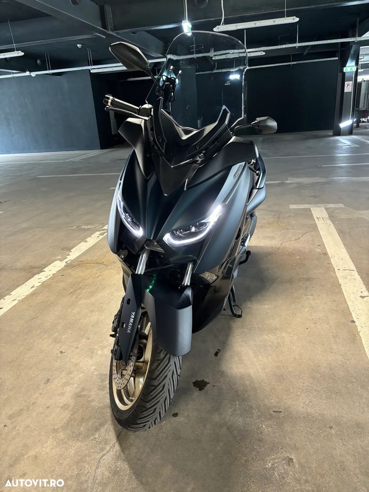 Second hand Yamaha XMAX 300 Tech MAX - 5 600 EUR, 10 500 km - Autovit