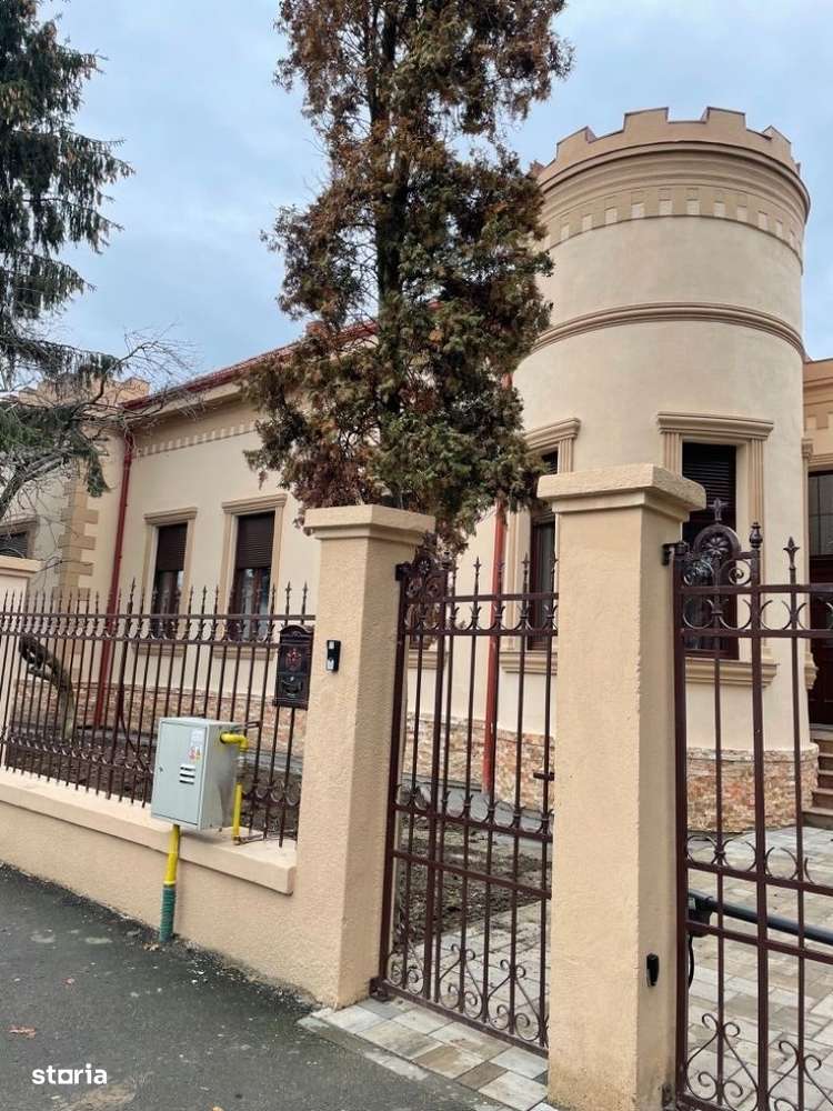 5 camere, casa de vanzare - Satu Mare (judet), Strada Ana Ipatescu ...